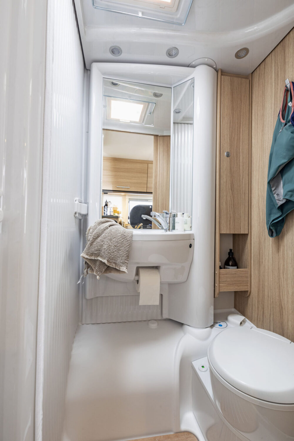 McRent Compact Plus - Campers Europa, campers huren in Europa